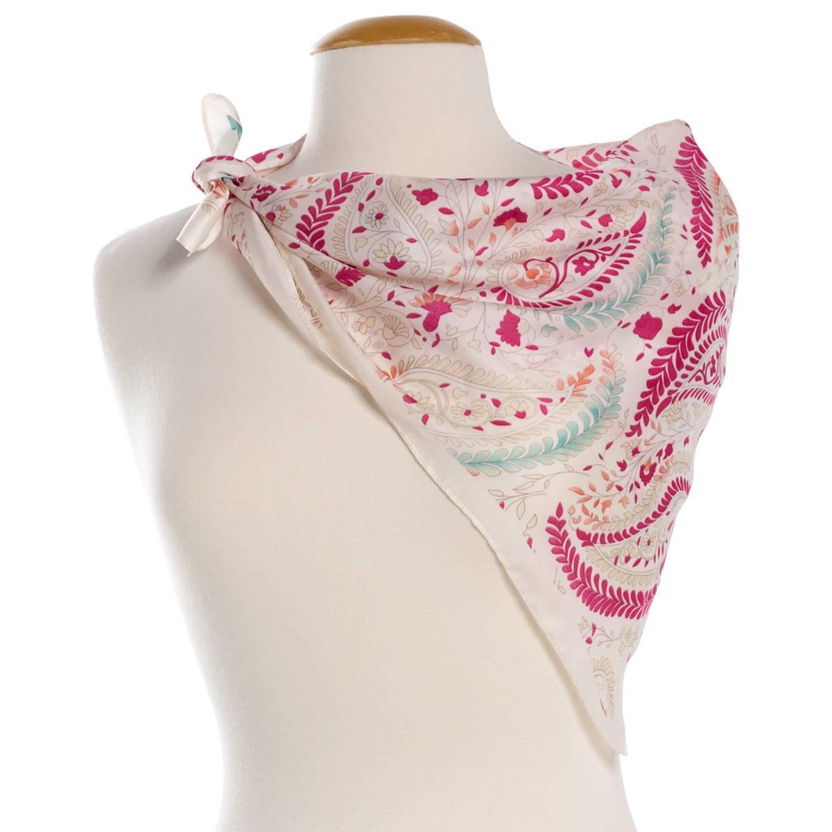 Click here for Womens Renshun Status Square Scarf prices
