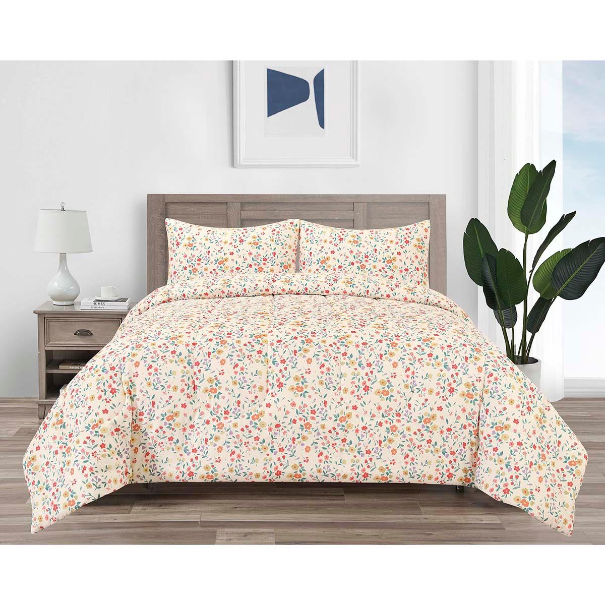 Click here for Olivia Parker(R) Ditsy Floral 3pc. Comforter Set prices