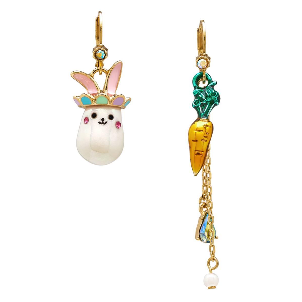 Click here for Betsey Johnson Pearl Bunny & Carrot Mismatch Drop... prices