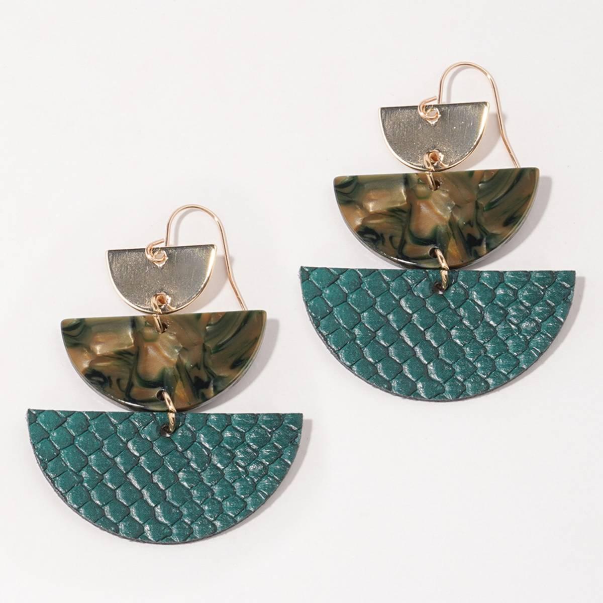 Click here for Ashley Cooper(tm) Green Half Moon Stacked Linear D... prices