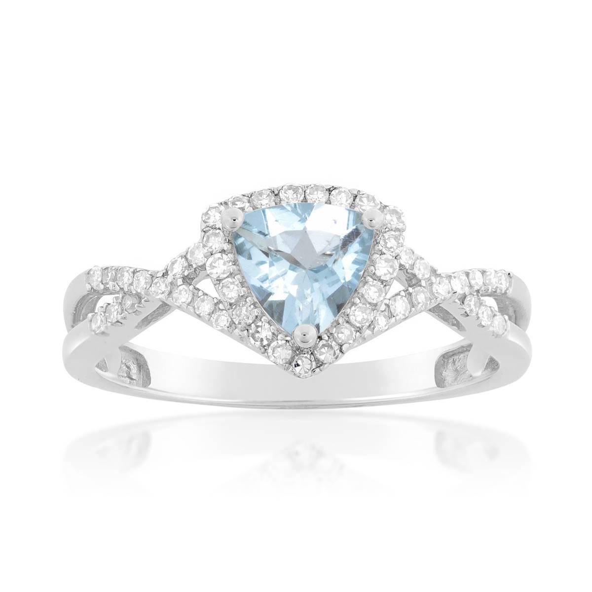 Click here for 10kt. White Gold Trillion Aquamarine Ring prices