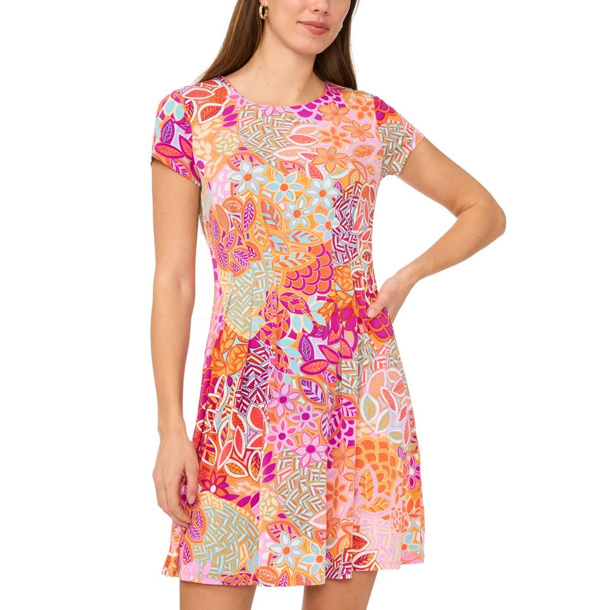 Click here for Petite MSK Short Sleeve Floral Pleated Bottom A-Li... prices