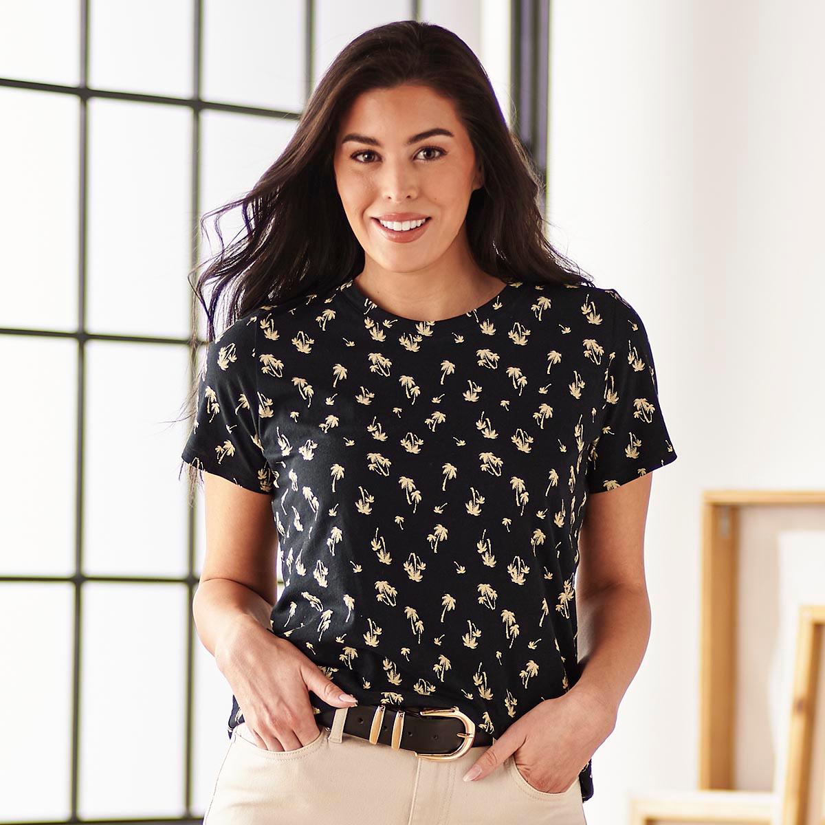 Click here for Petite Architect(R) Short Sleeve Crew Neck Palm Tr... prices