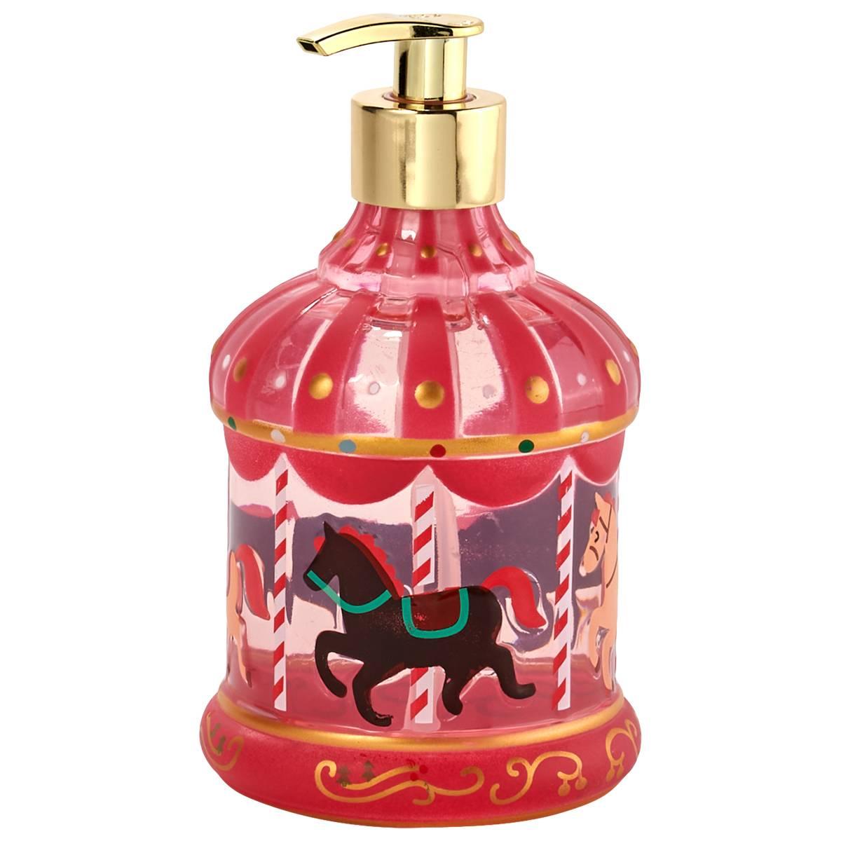 Click here for Simple Pleasures(R) Carousel Winter Berries Scente... prices