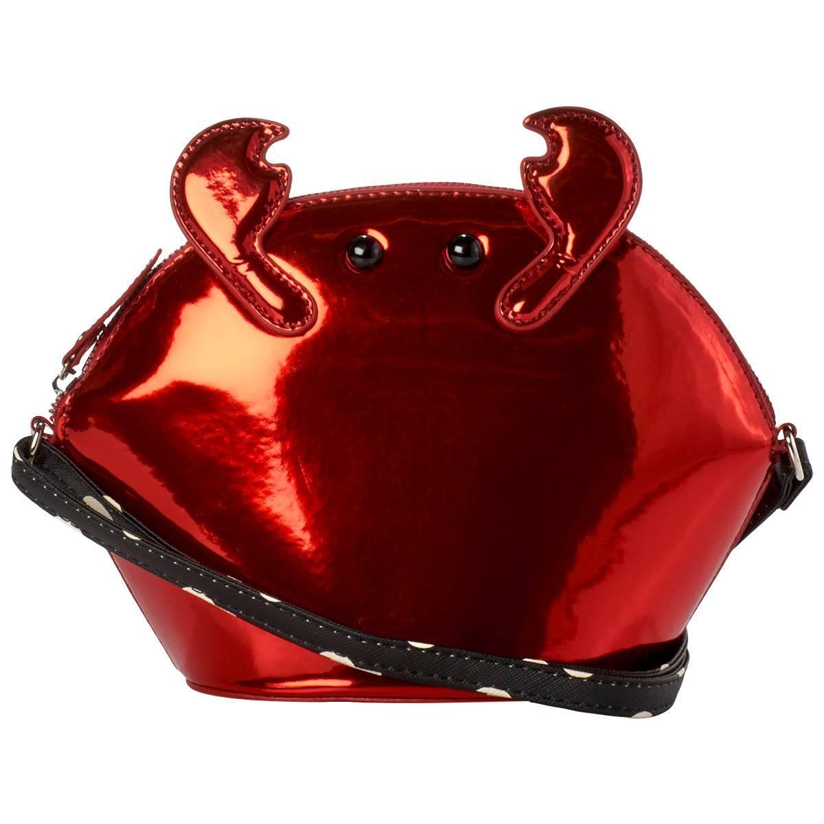Click here for DS Fashion Solid Crab-Shaped Crossbody prices