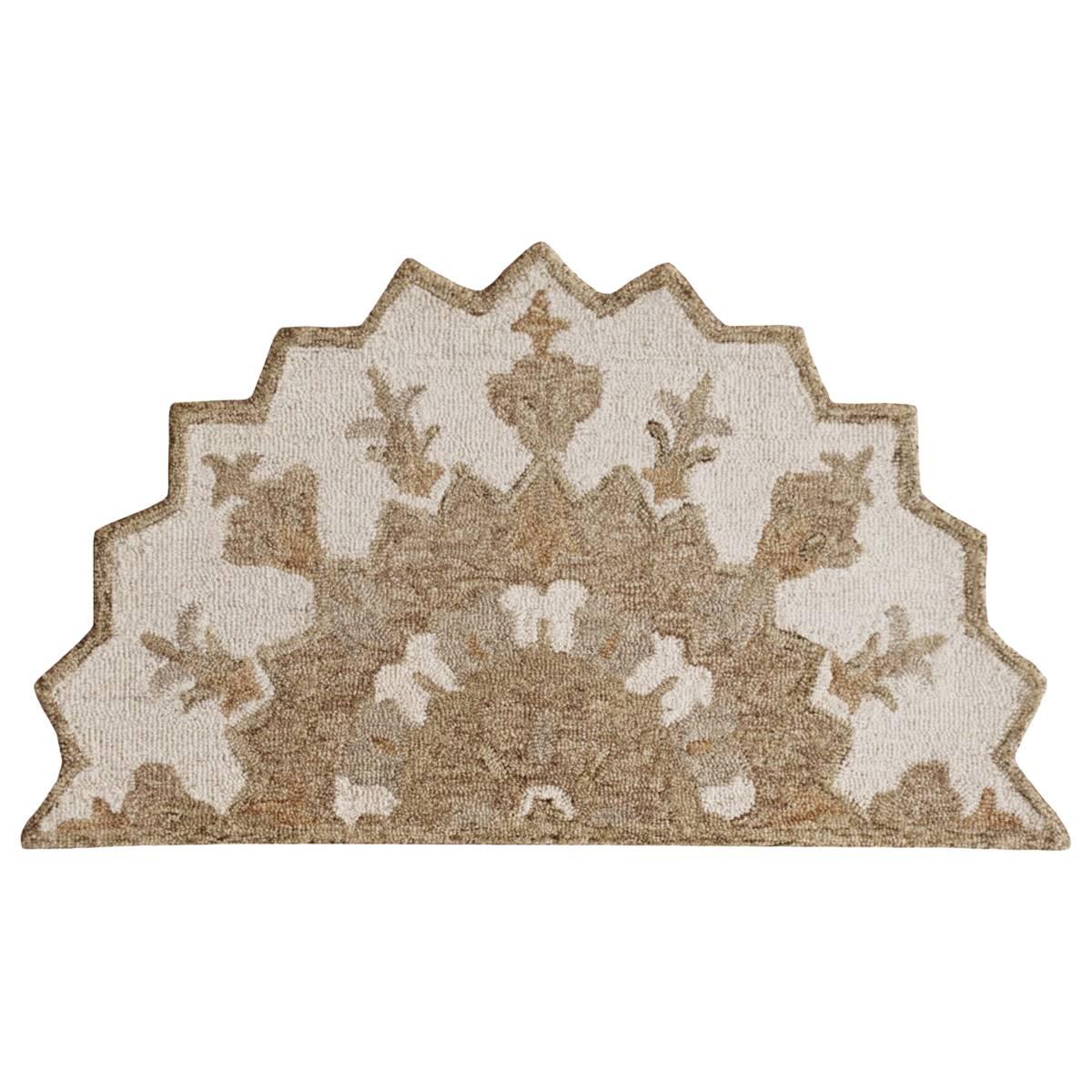 Click here for 9th & Pike(R) Medallion Hand Woven Half Circle Are... prices