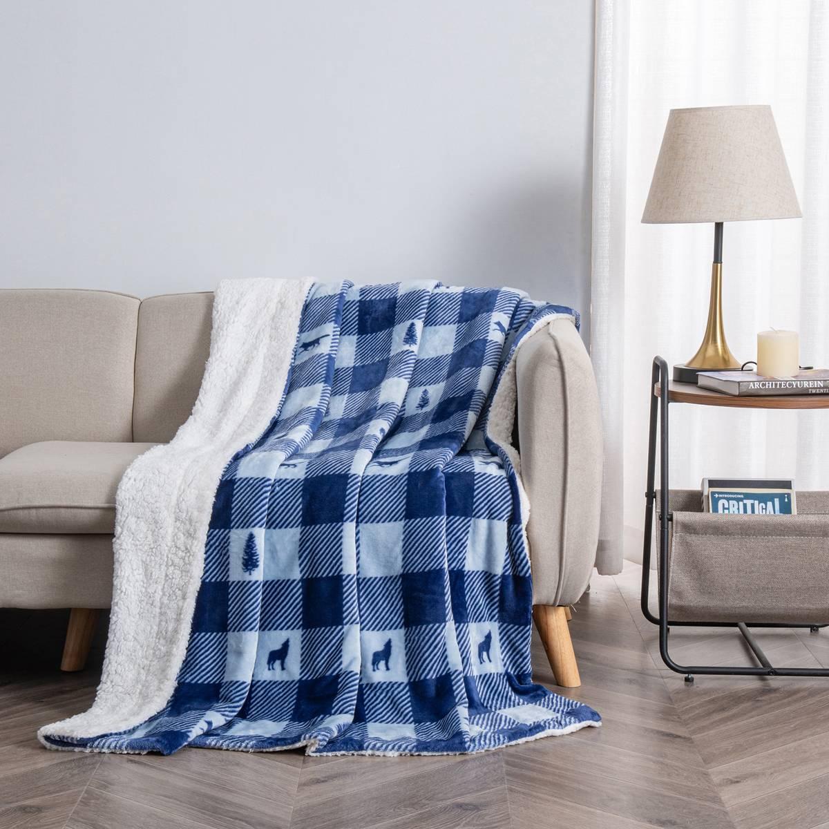 Click here for FreshFolds Hudson Rustic Lodge Velvet Plush Buffal... prices