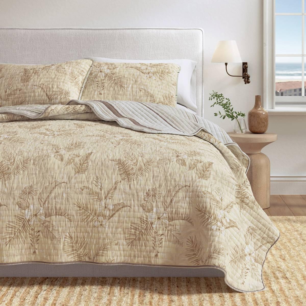 Click here for FreshFolds Mendocino 3pc. Reversible Tropical Flor... prices