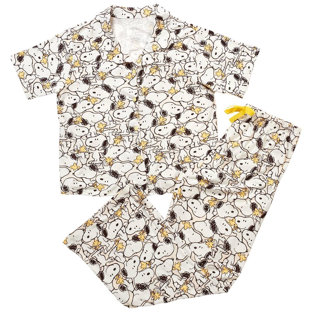 Click here for Womens Peanuts Snoopy(tm) & Woodstock Notch Collar... prices