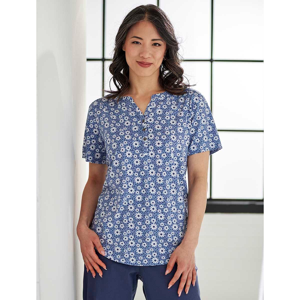 Click here for Petite Hasting & Smith Short Sleeve Floral Daisy H... prices