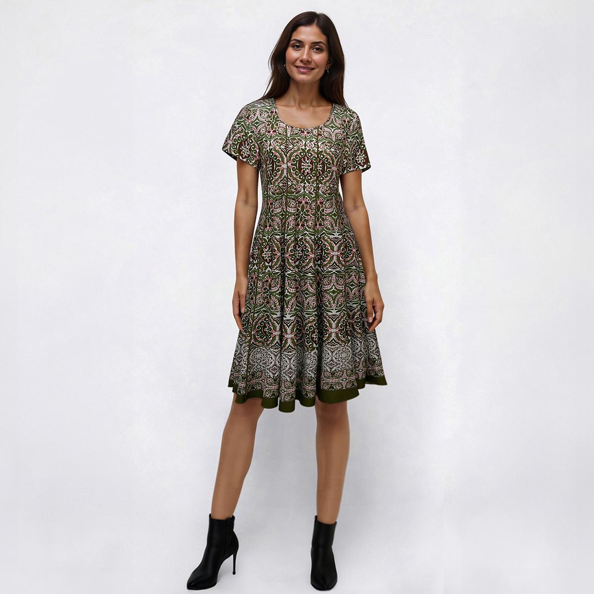 Click here for Womens Sami & Jo Short Sleeve Floral Round Neck A-... prices