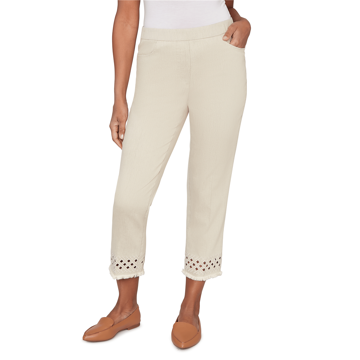 Click here for Petite Alfred Dunner Detail Driven Geometric Cut O... prices