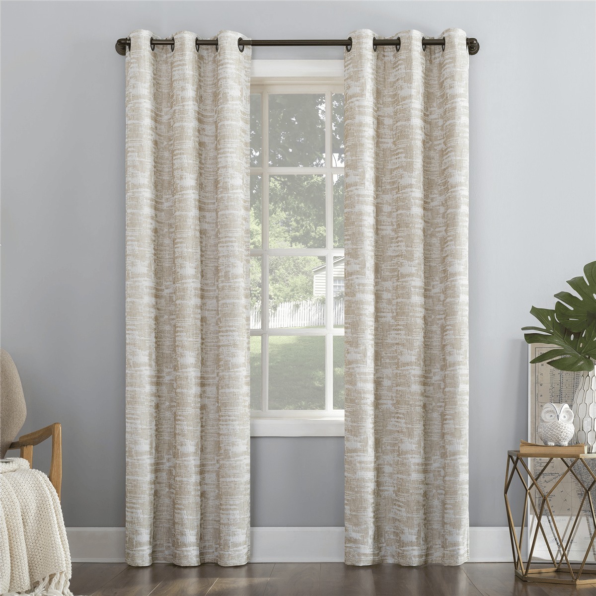 Click here for Sun Zero Parrish 100 Blackout Grommet Curtain Pane... prices
