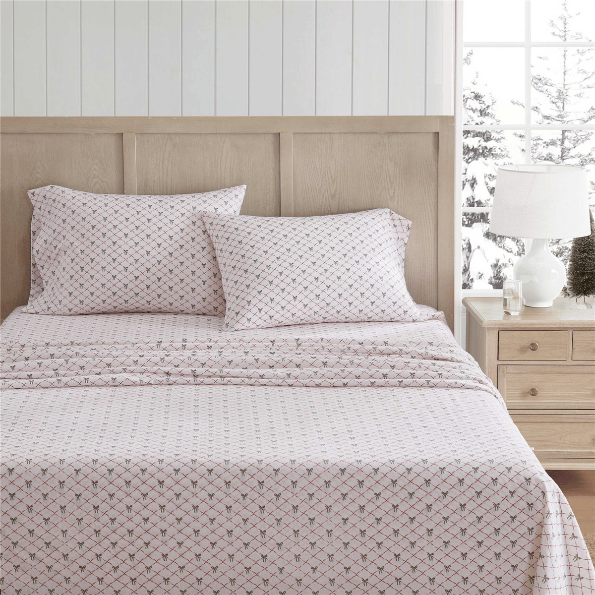 Click here for Martha Stewart Holiday Bows Sheet Set prices