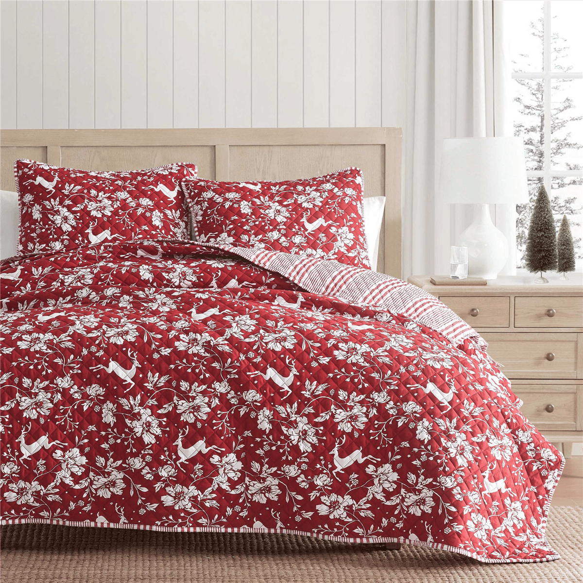 Click here for Martha Stewart Dancing Deer Quilt Set prices