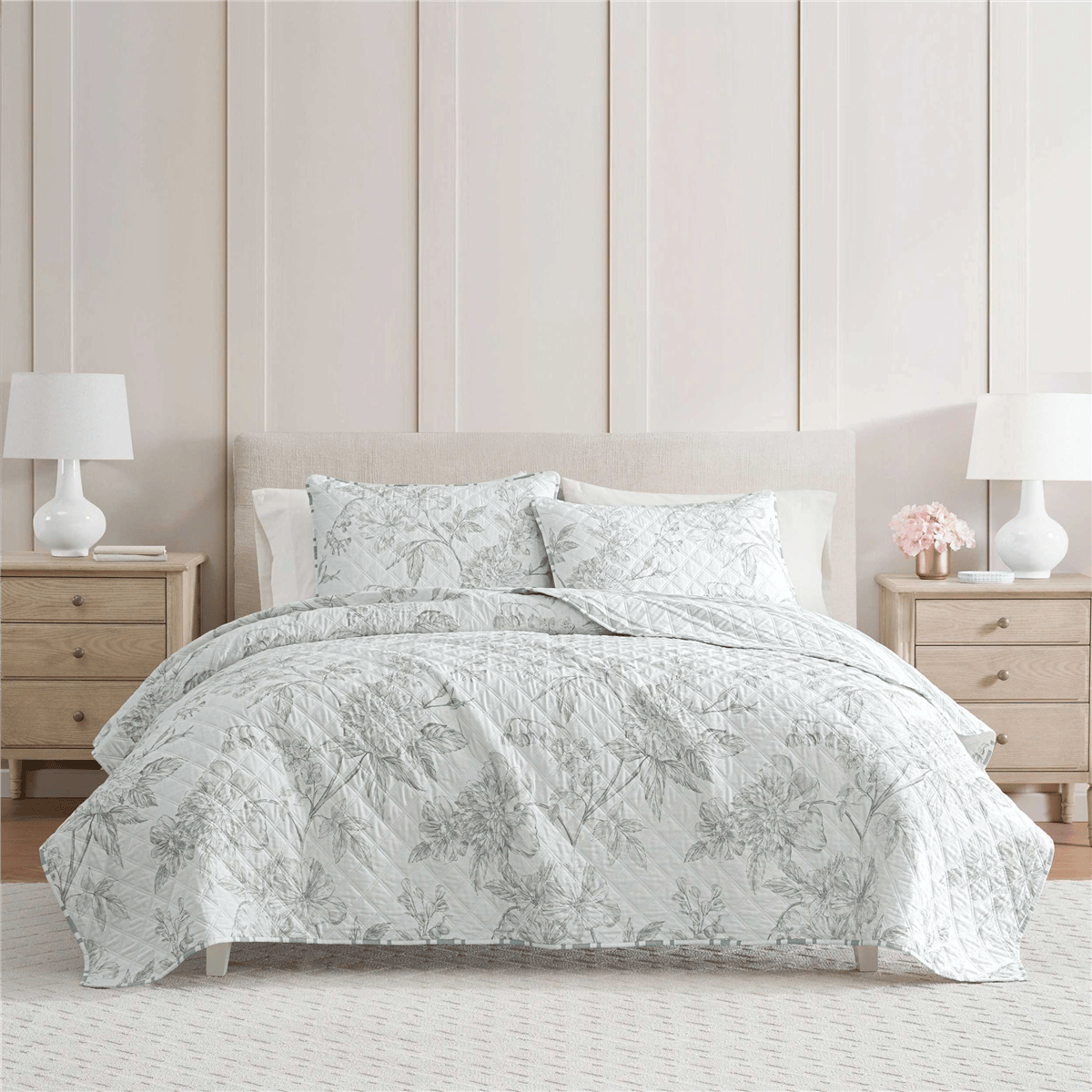 Click here for Martha Stewart Vine Flora Quilt Set prices