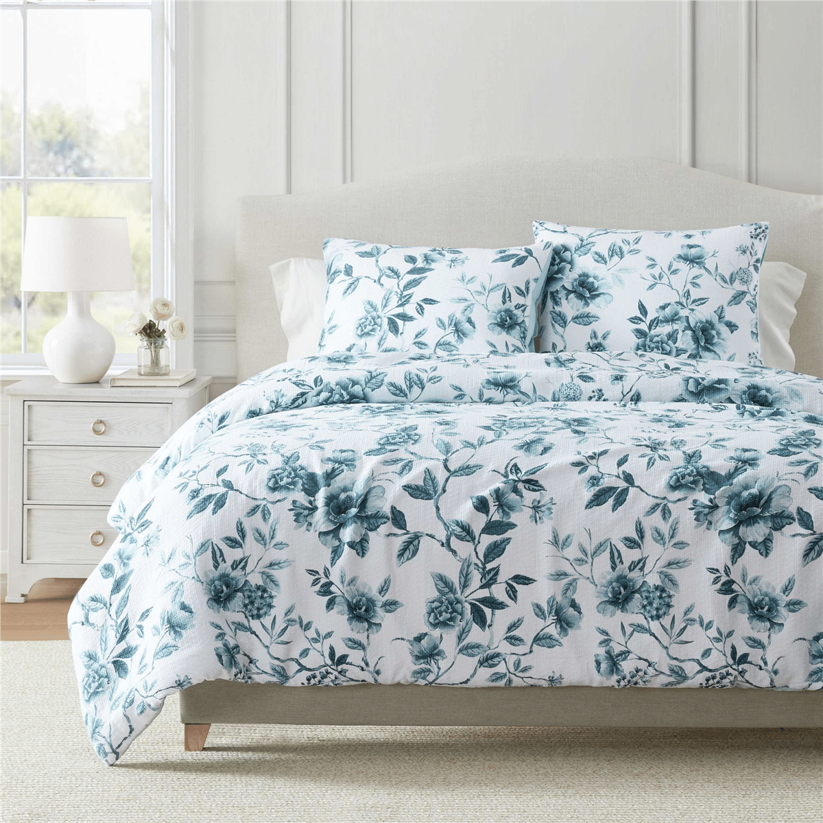 Click here for Martha Stewart Vivian Floral Comforter Set prices