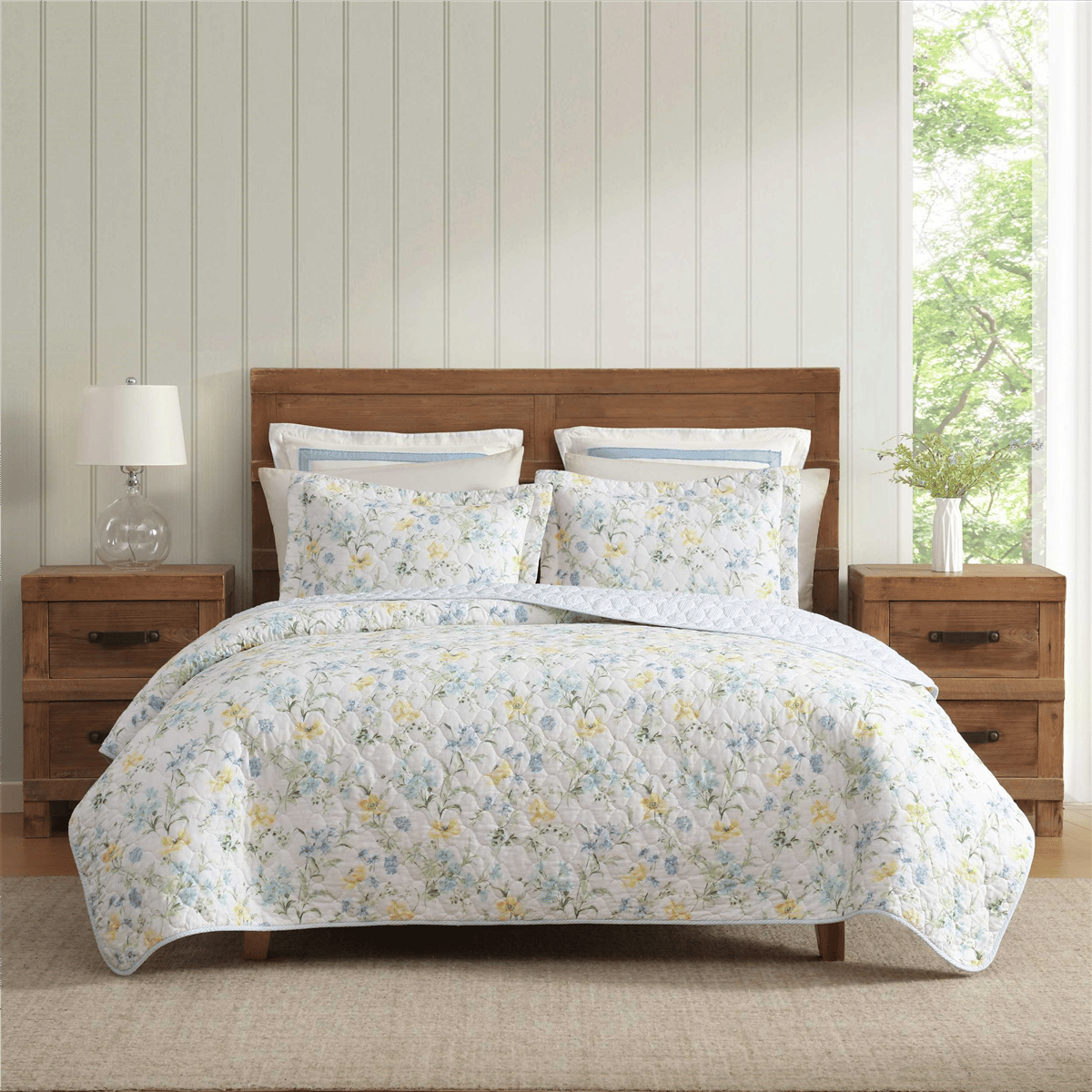 Laura Ashley Poppy Meadow Reversible Quilt Sets