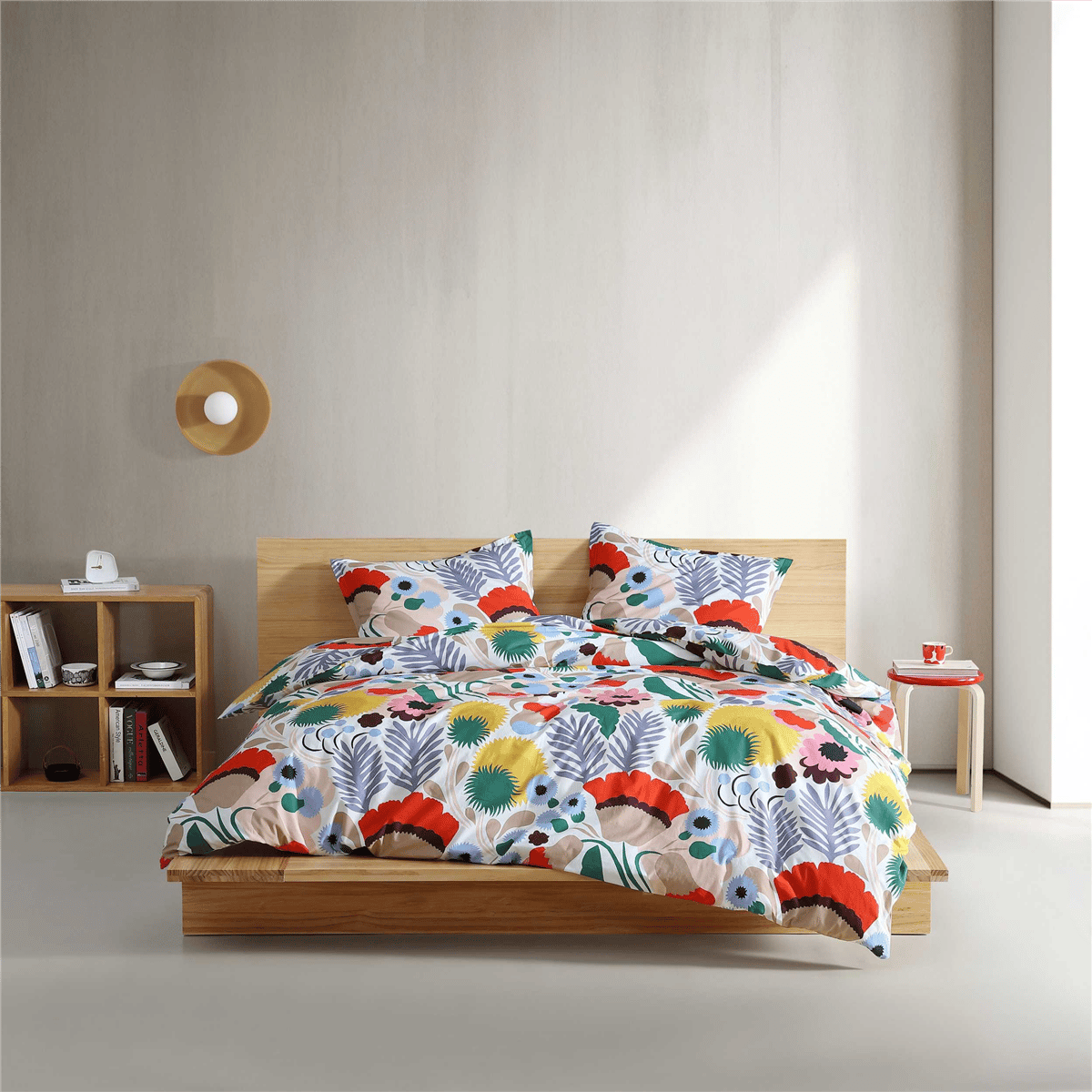 Click here for Marimekko Ojakellukka Duvet Cover Set prices