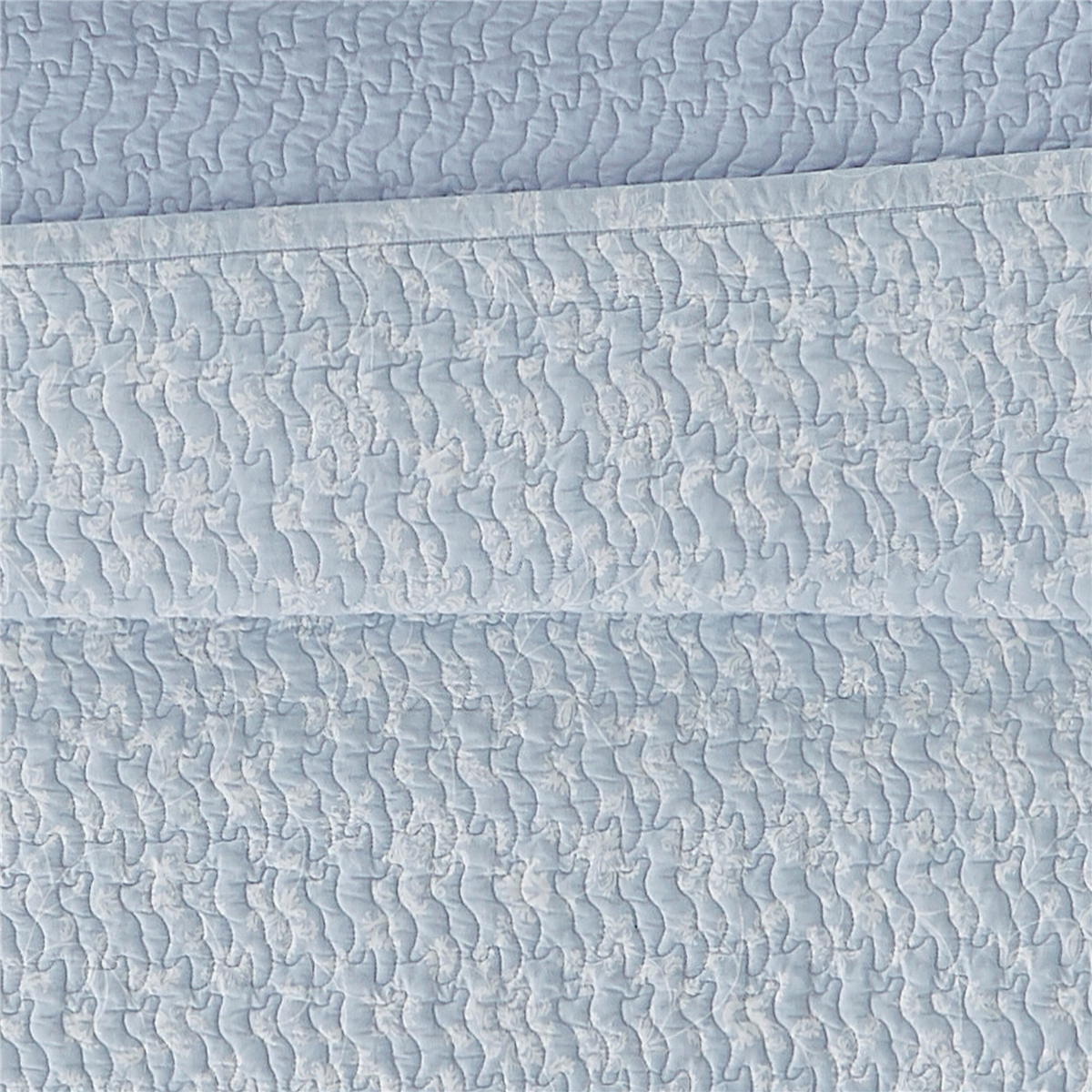 Click here for The Farmhouse by Rachel Ashwell Majesty 3pc. Quilt... prices