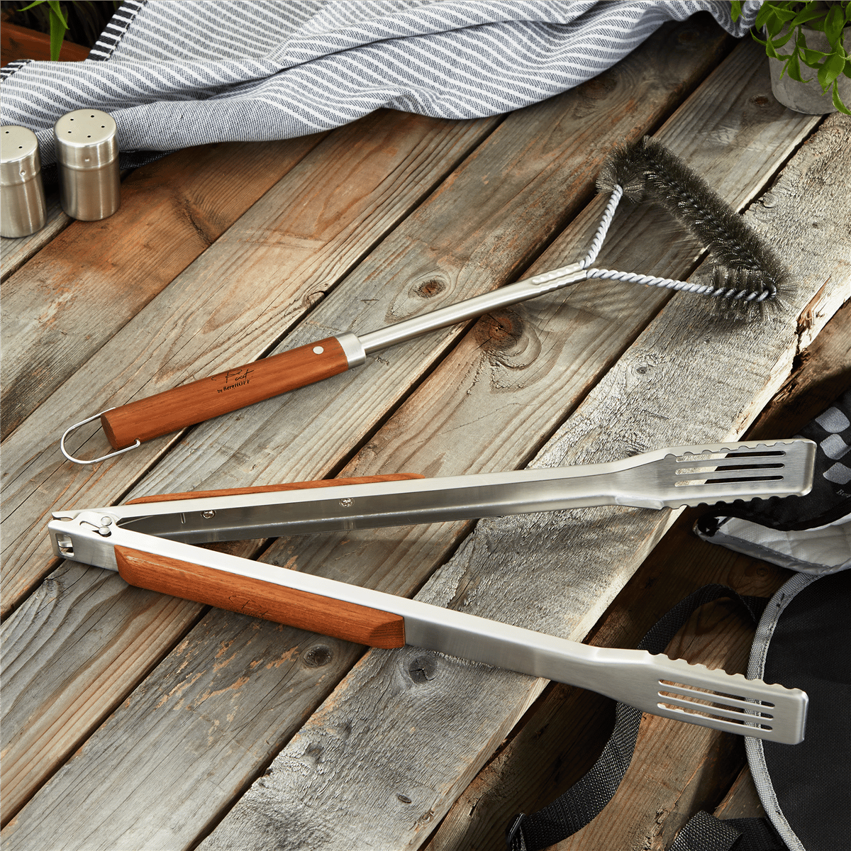 Click here for BergHOFF 2pc. Stainless Steel BBQ Tongs & Brush Se... prices