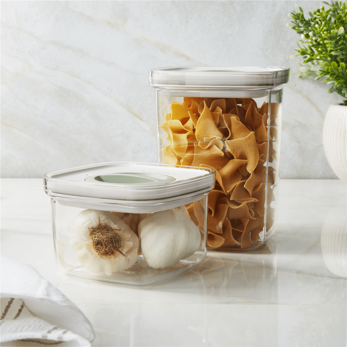 Click here for BergHOFF Leo Balance 2pc. Smart Seal Food Containe... prices