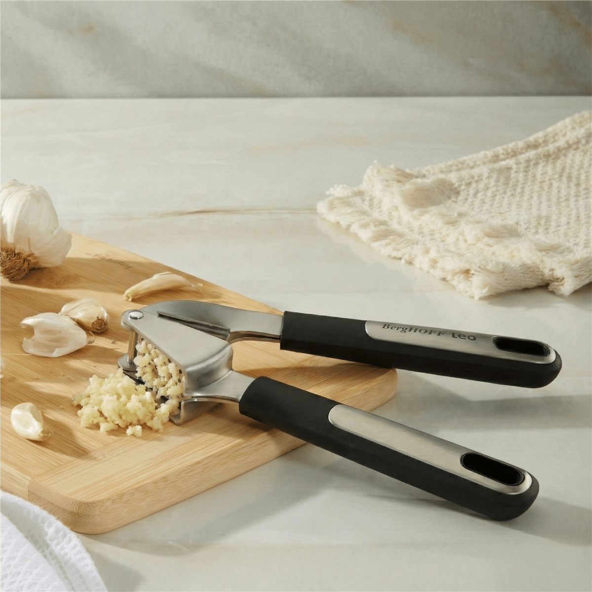 Click here for BergHOFF Leo Graphite Garlic Press prices