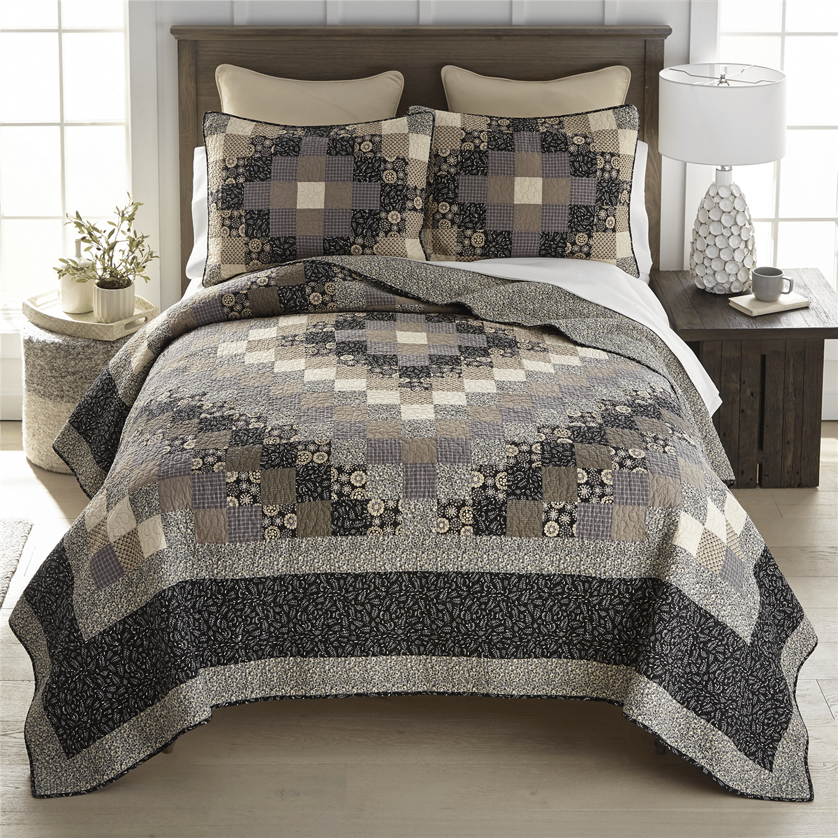 Click here for Donna Sharp Lexington Trip Cotton Quilt Set with Q... prices