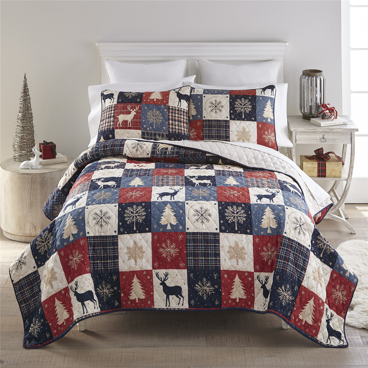 Click here for Donna Sharp Your Lifestyle Noel Patch Quilt Set prices