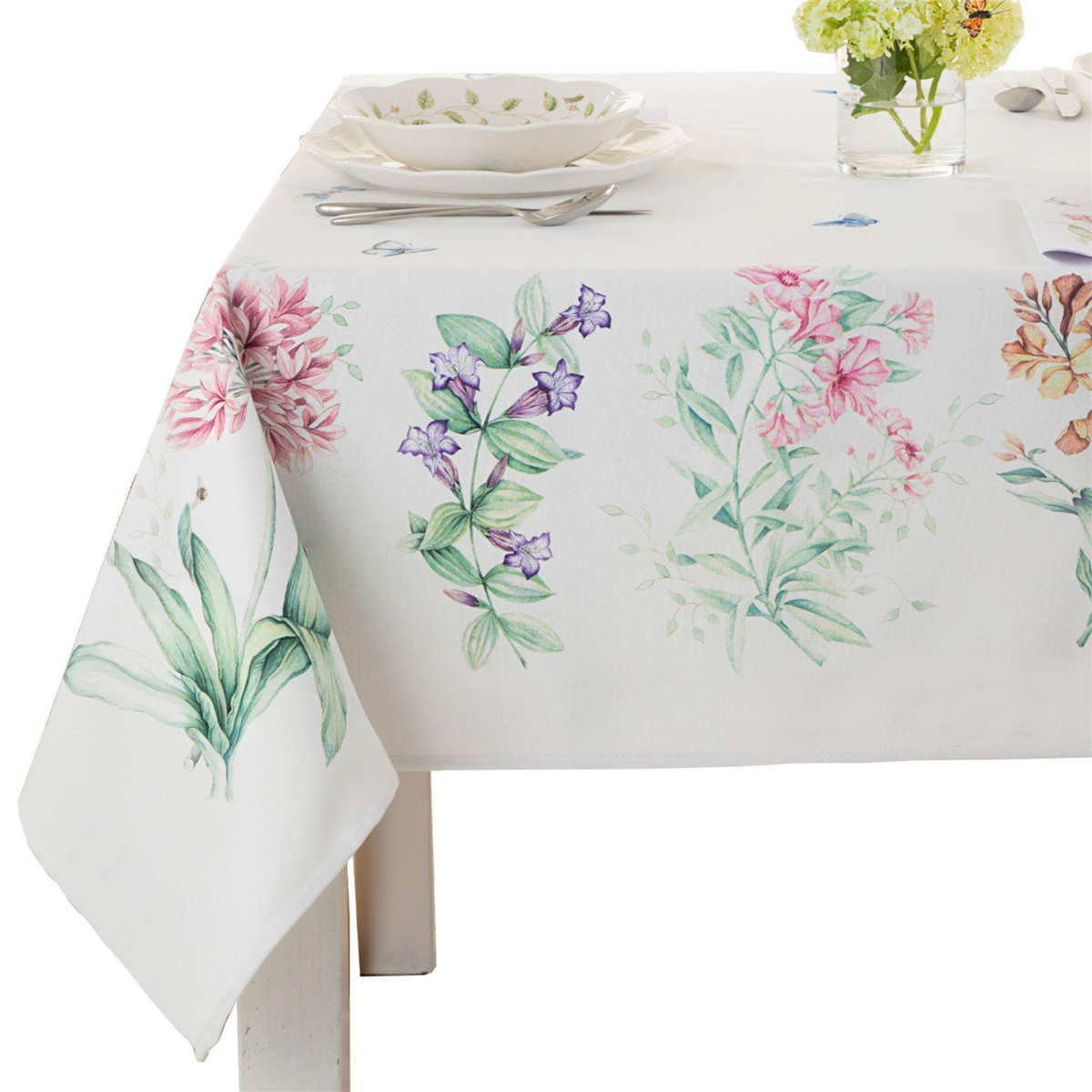 Click here for Lenox(R) Butterfly Meadow Garden Tablecloth prices